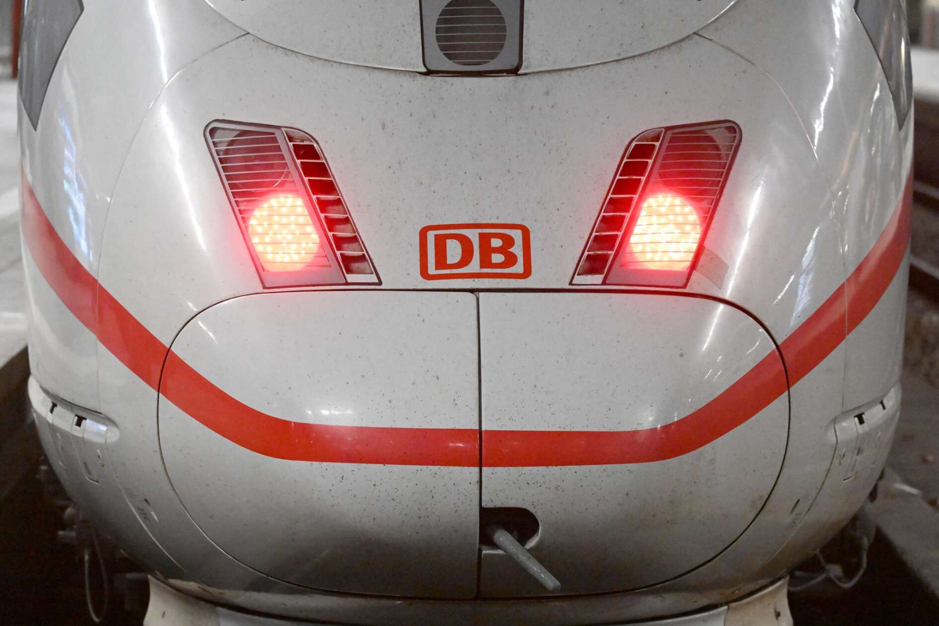 Mit dem ICE von München nach Berlin: Bahn beseitigt Nadelöhr | ANTENNE ...