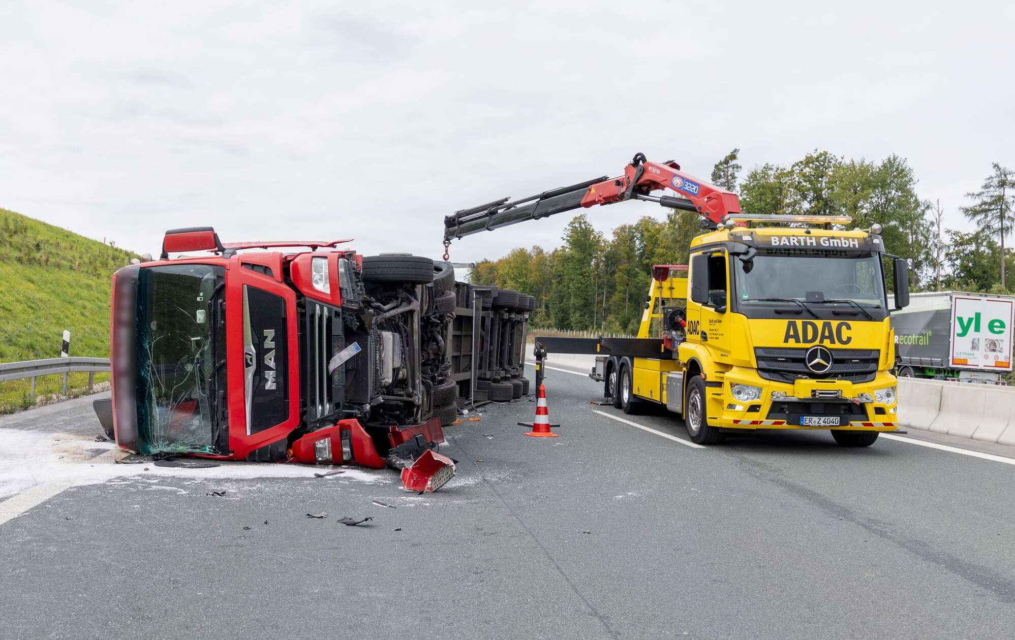 Vier Verletzte bei Unfall auf A3 - Dutzende Gaffer | ANTENNE BAYERN