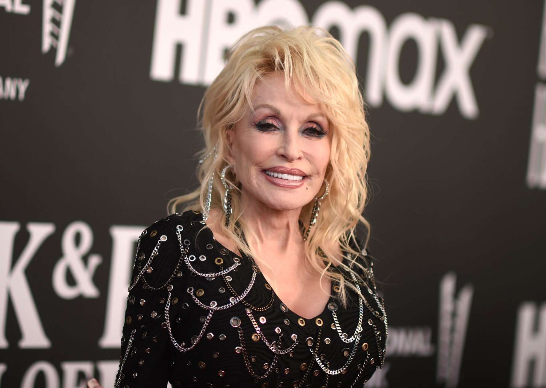 Dolly Parton: «Sehe ich krank aus? Ich arbeite hart hier!» | ANTENNE BAYERN