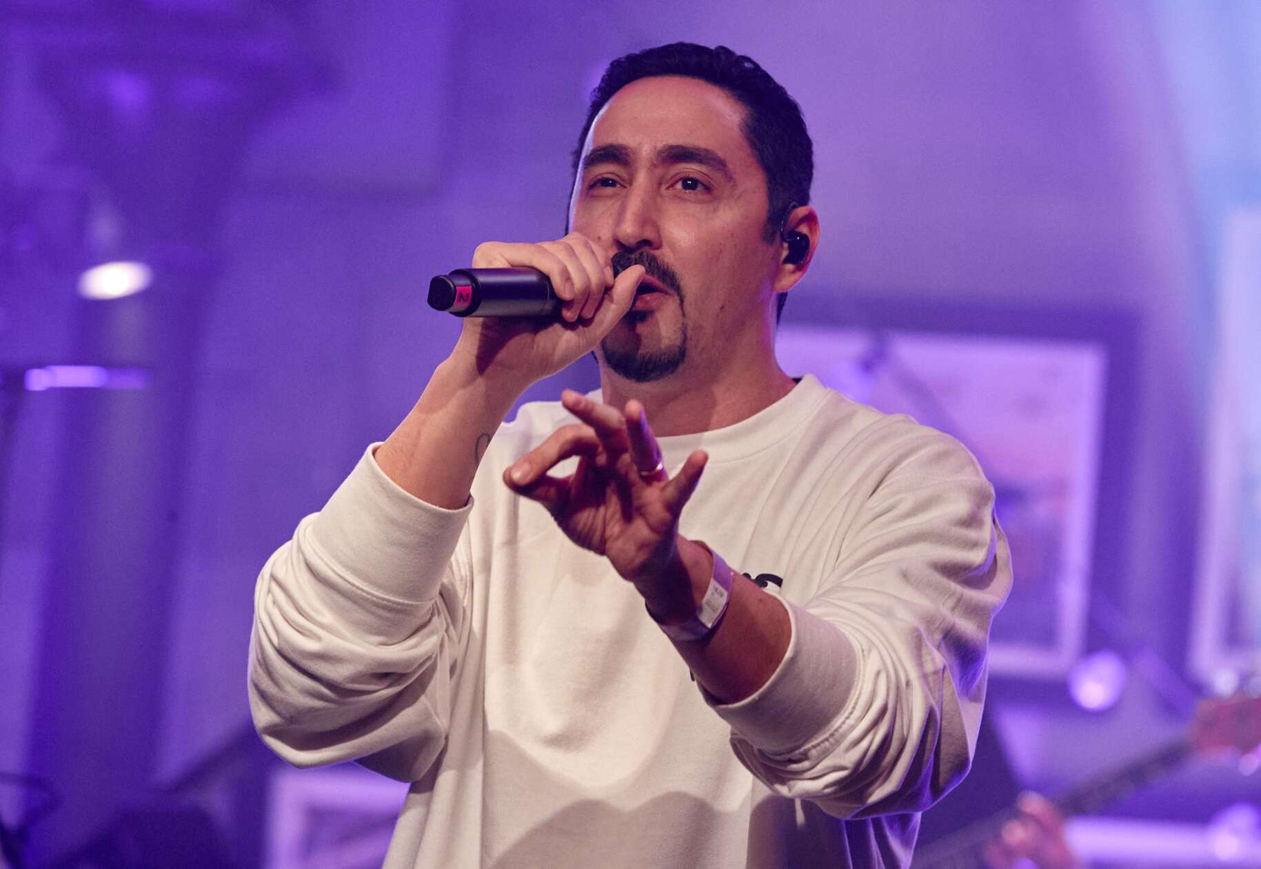 Rapper Eko Fresh mit Song zur «Stadtbild»-Debatte | ANTENNE BAYERN