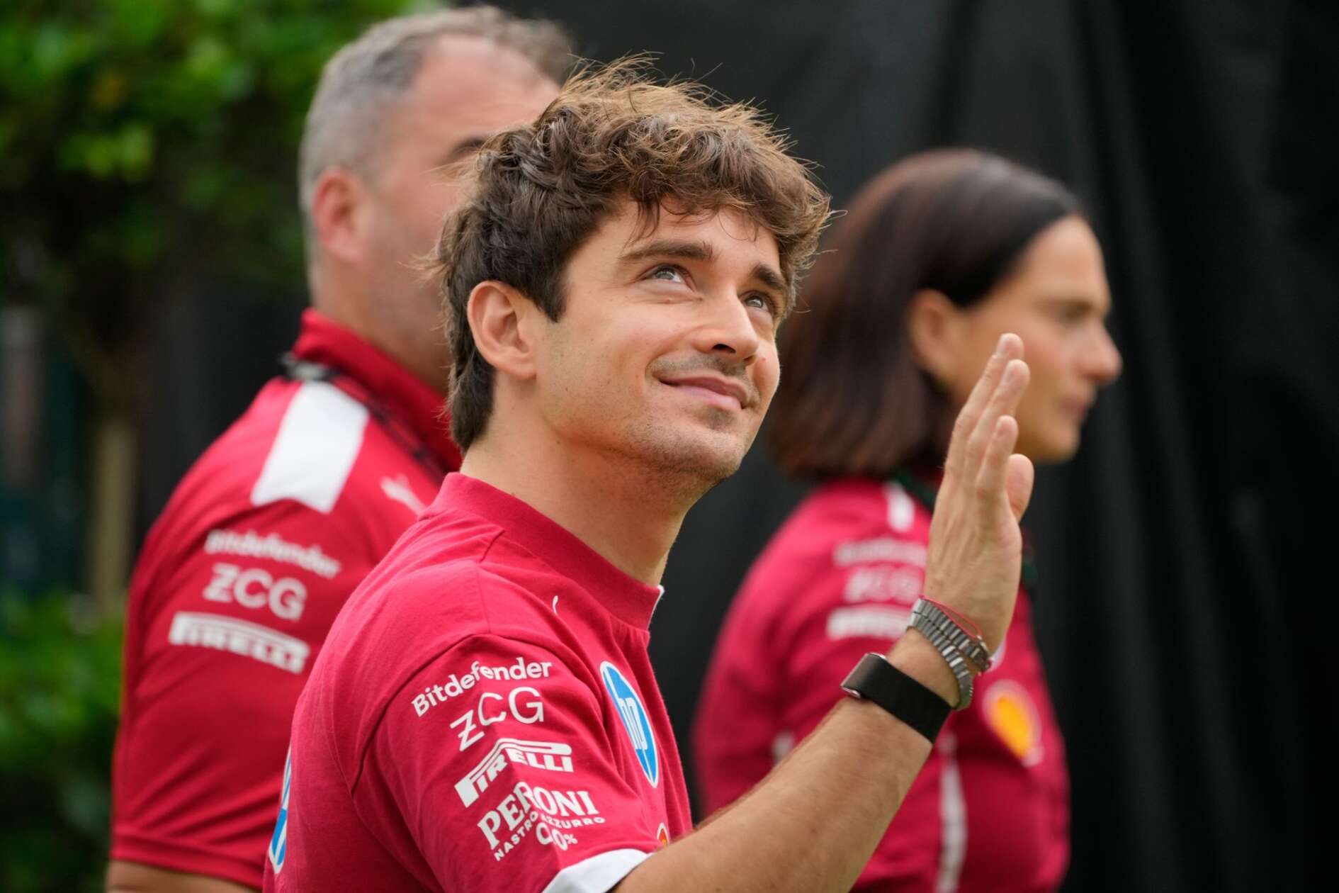 Dackel hilft Ferrari-Star Leclerc bei der Verlobung | ANTENNE BAYERN
