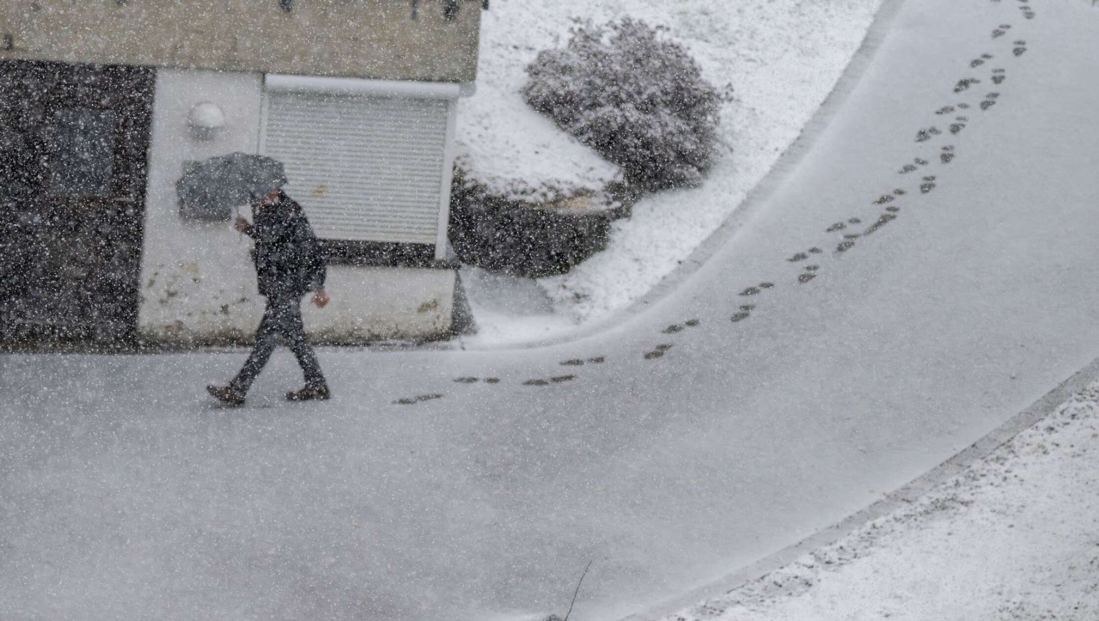 Woche startet in Bayern mit Schnee - auch abseits der Alpen | ANTENNE ...