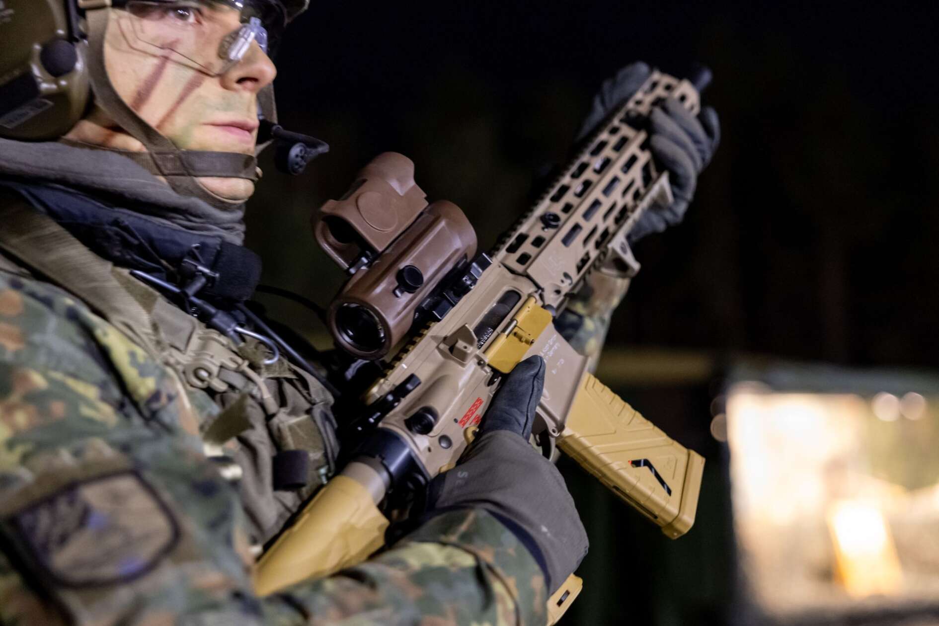 Bundeswehr hat neues Sturmgewehr: G95 an Truppe übergeben | ANTENNE BAYERN