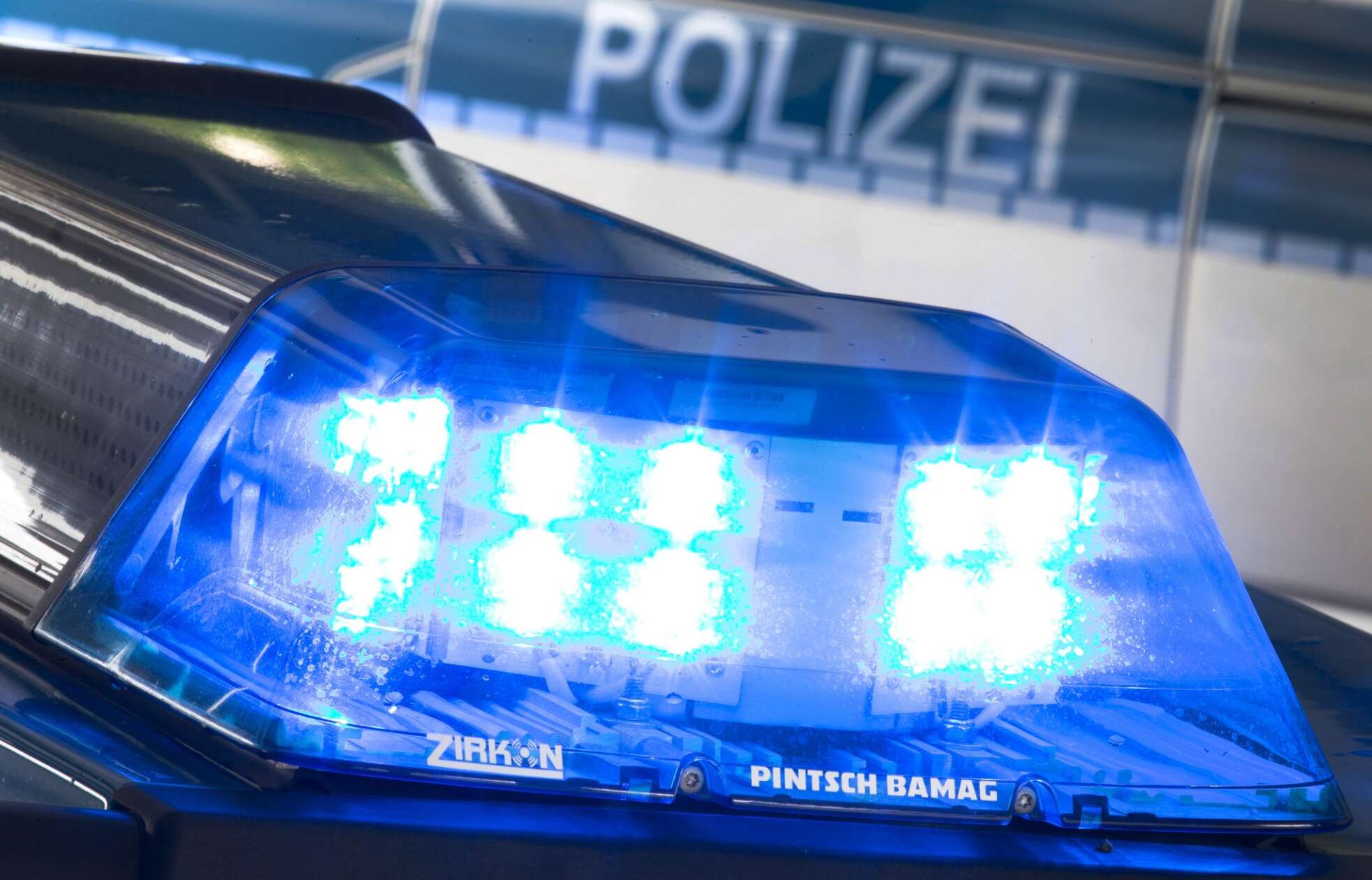 Bewaffneter Überfall in Kirchheim bei München: Zeugen gesucht | ANTENNE ...